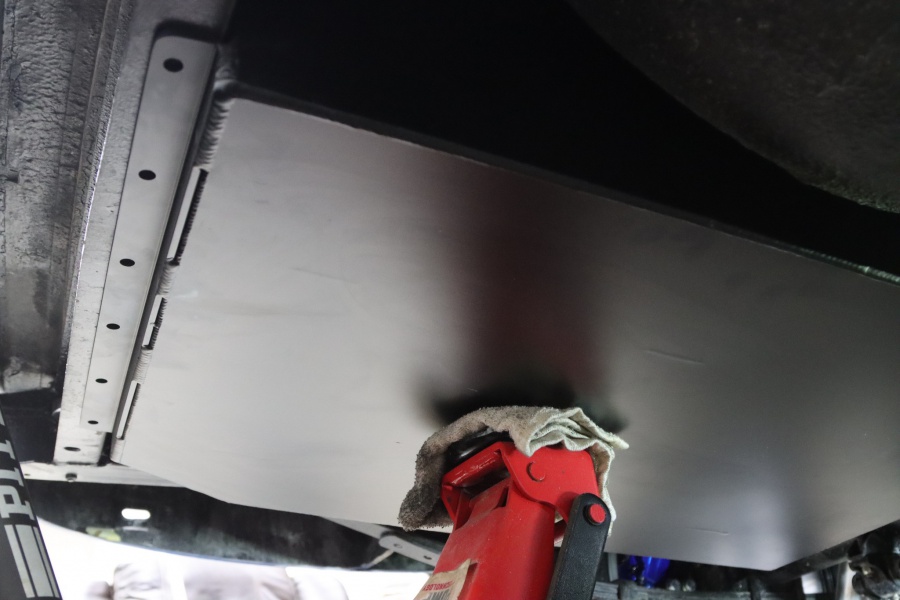 500 Miles Of Freedom – Installing CPP’s 25 Gallon Fuel Tank!