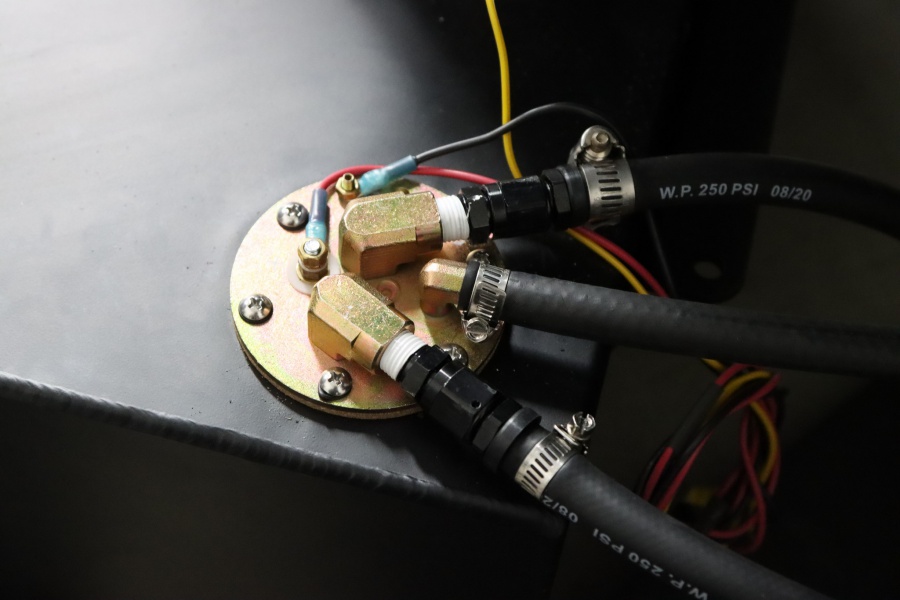 500 Miles Of Freedom – Installing CPP’s 25 Gallon Fuel Tank!